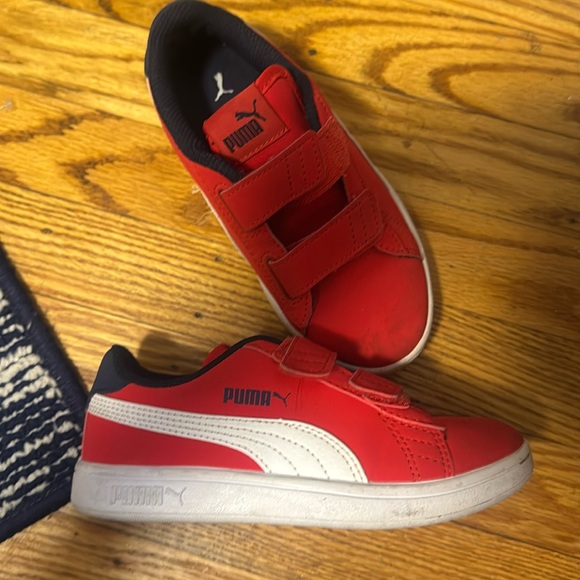 Puma | Shoes | Gently Loved Pumas Lots Of Life Left Some Scuffing Front ...